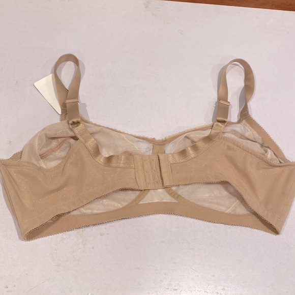 Wacoal | Intimates & Sleepwear | Wacoal Retro Wireless Bra Size 42dd ...
